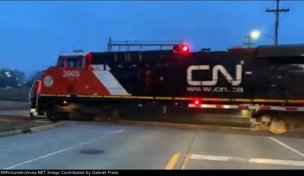 CN 3905 clears 16th St into the St. Clair Tunnel after traveling pass Richmond with a nice PIC!